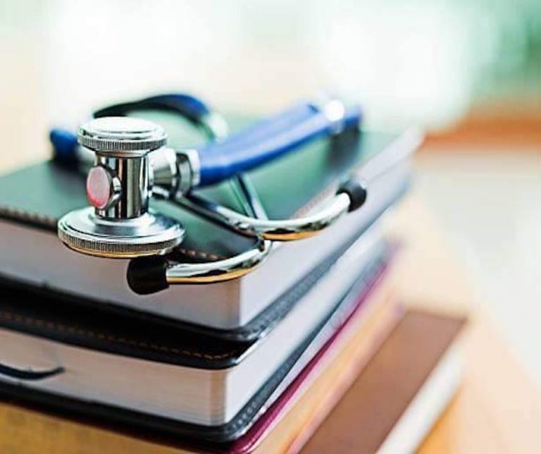 Physician Advisor Services | The Center for Case Management